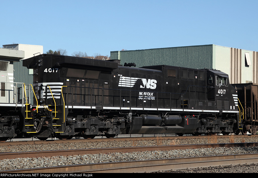 NS 4017